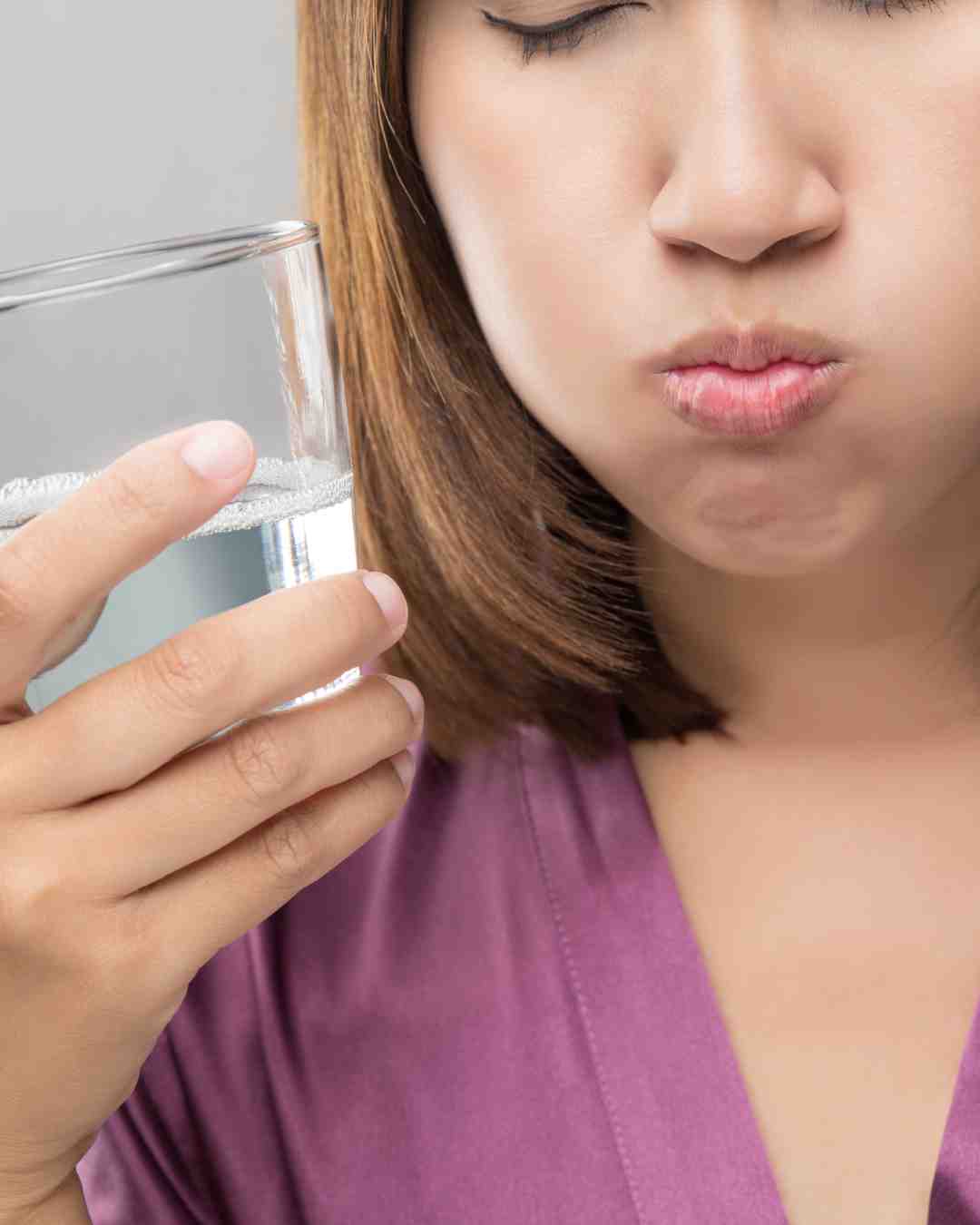 Benefits of Oil Pulling: Oral Health, Skin & Science Explained